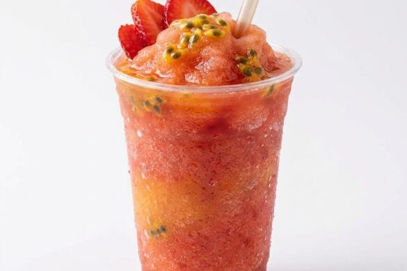 Copycat Taco Bell Pink Passionfruit Refresca Freeze Recipe | FoodsWild